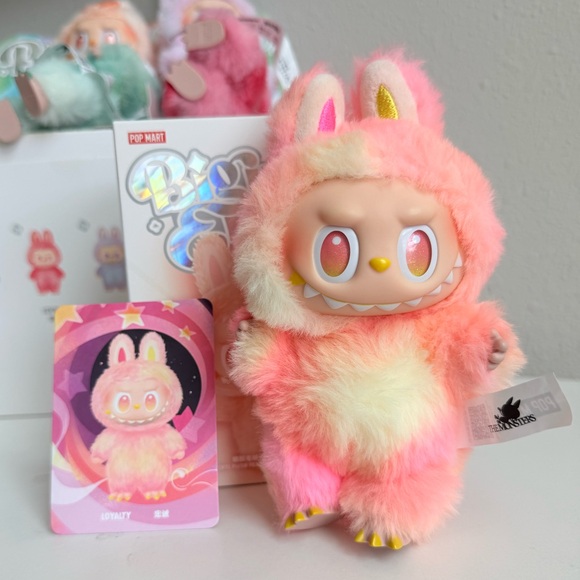 POP MART | Toys | Pop Mart Authentic Labubu The Monsters Big Into ...